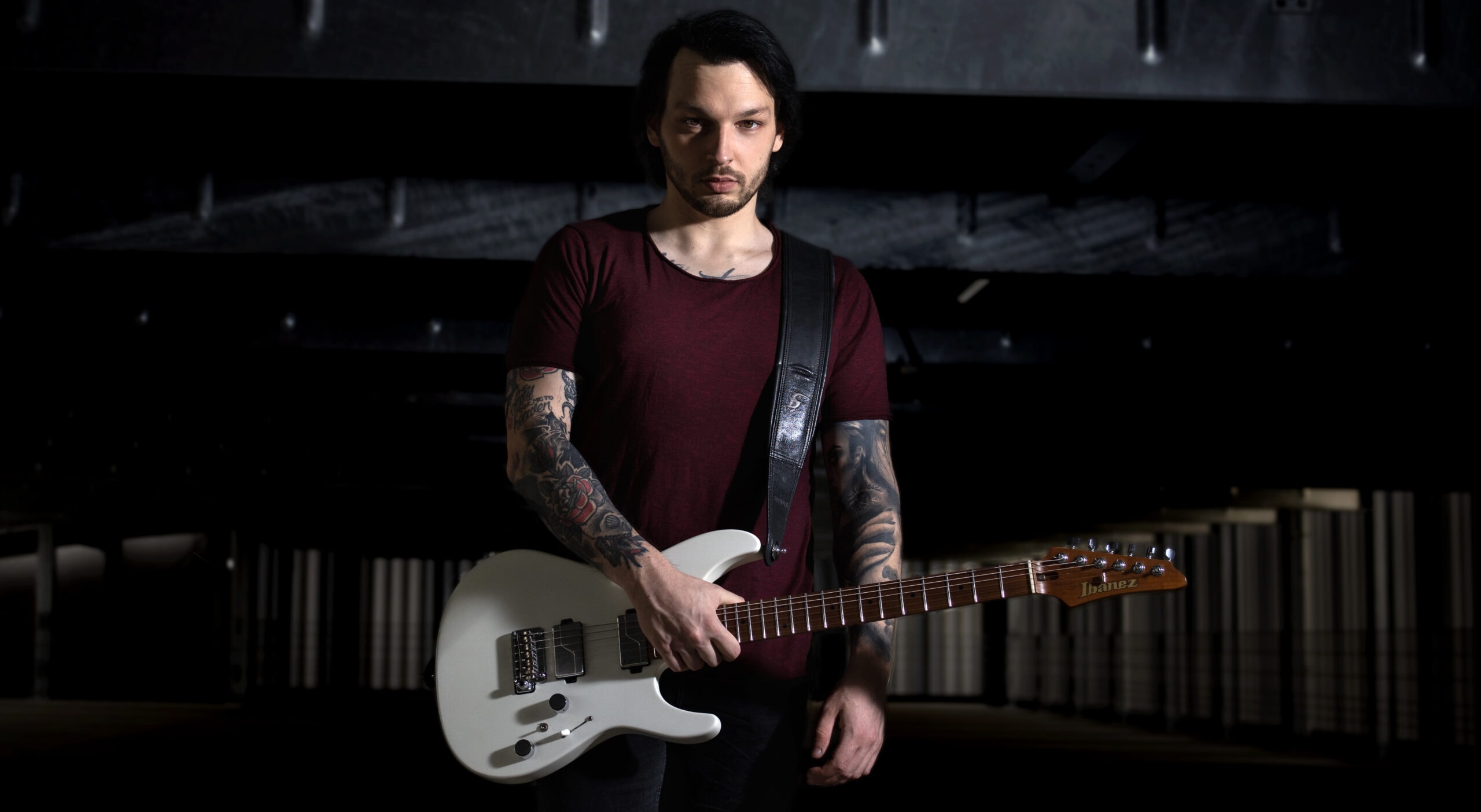 Dee Dammers – Guitarist / Songwriter / Composer // Guitarist for Udo ...